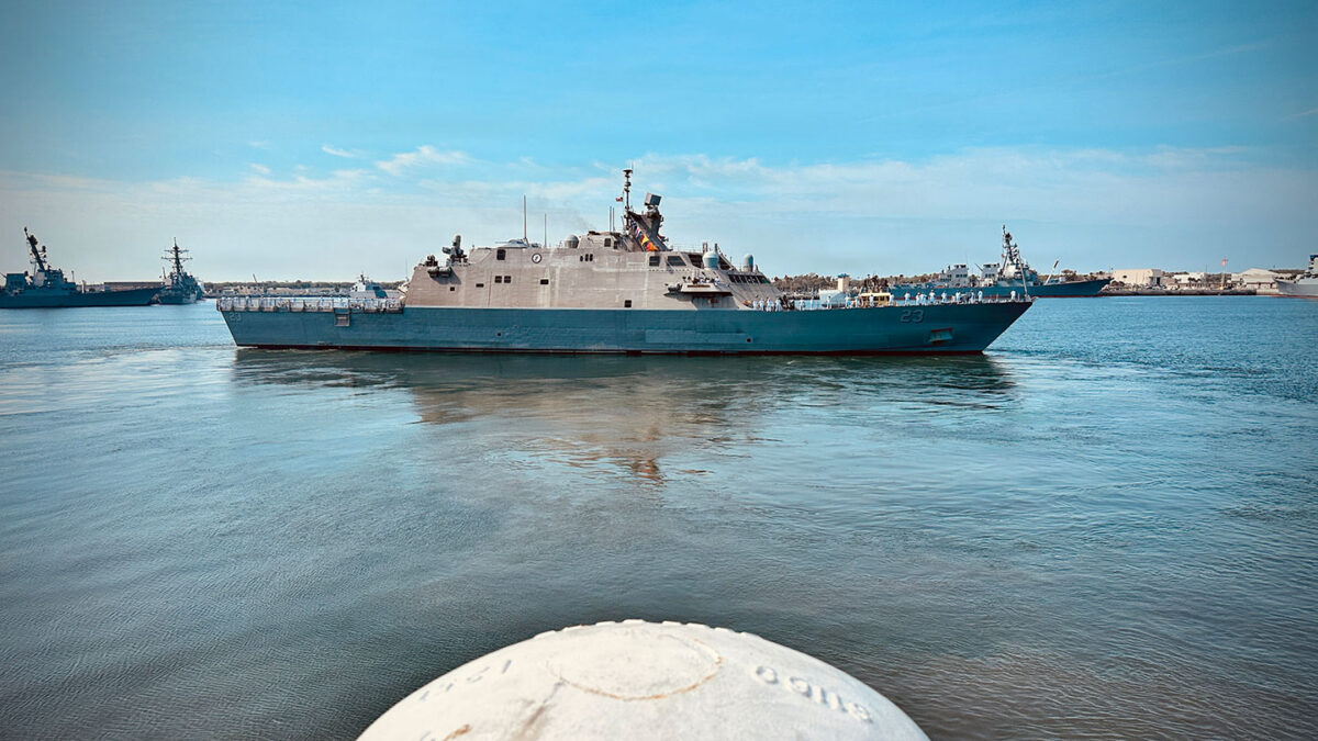 U.S. combat ship leaves Florida to reinforce border security - The Watch